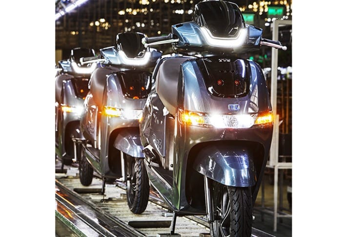 TVS iQube sells over 10,000 units four months in a row, 15,522 in February | Autocar Professional