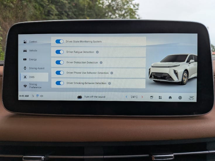 JSW MG Motor targets 1,000 M9 electric MPV sales in first year ...