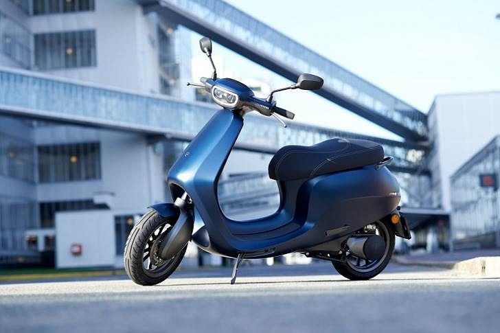 Ola e scooter plant store