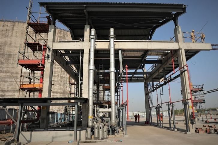 Shell Energy India opens its LNG-truck loading unit in Hazira | Autocar ...