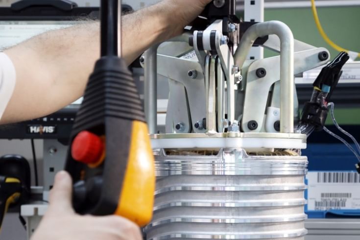 Demand from Isuzu sees ZF produce its 1,000th CeTrax lite electric CV ...