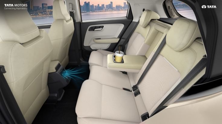 Tata Motors revs up Altroz’s premium appeal, inside and out | Autocar ...