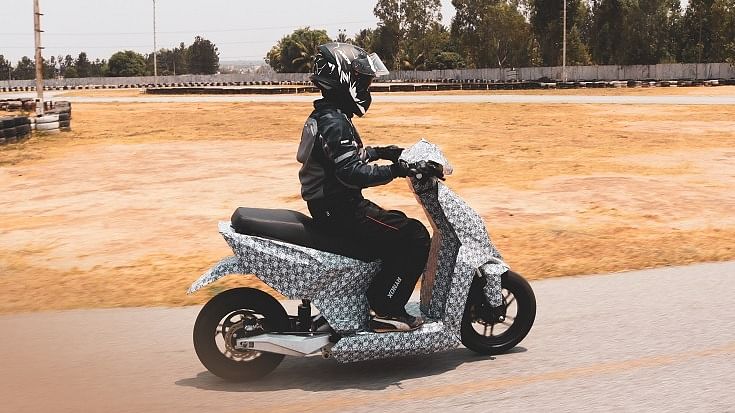 Simple Energy s Mark 2 e scooter spotted testing Autocar Professional