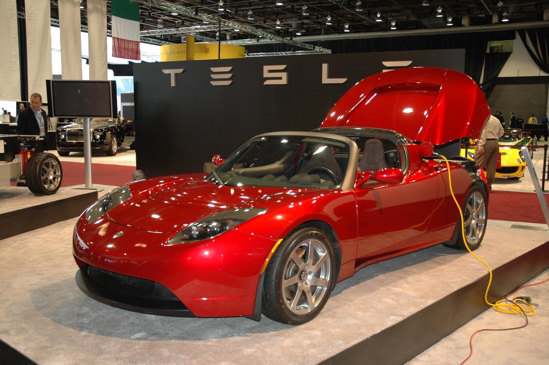 Tesla boss Elon Musk confirms new Roadster launch in 2019 | Autocar ...