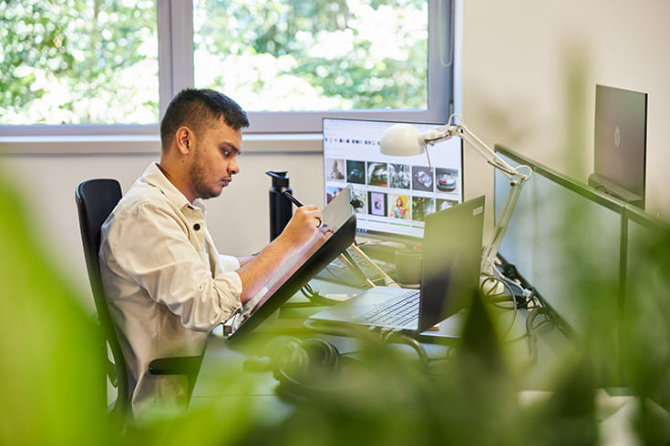 Mahindra opens EV design CoE in the UK | Autocar Professional