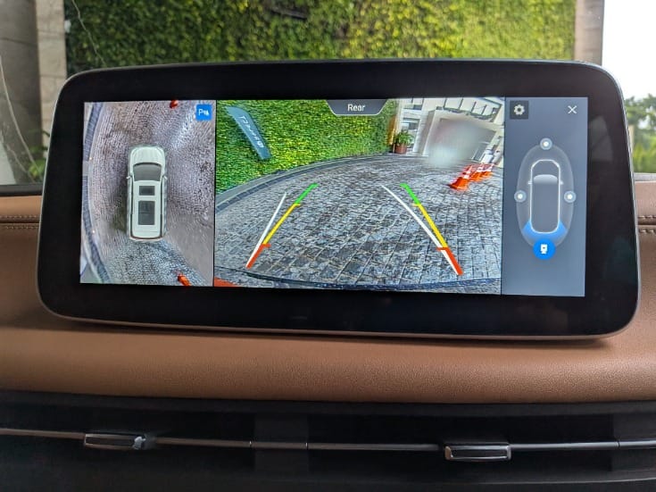 JSW MG Motor targets 1,000 M9 electric MPV sales in first year ...